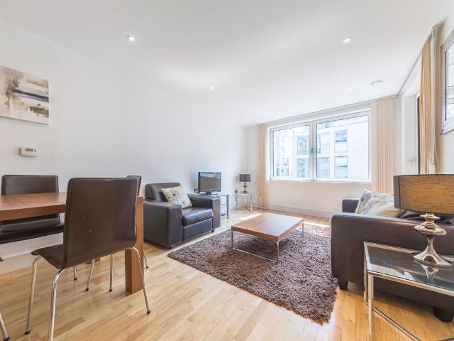 Indescon Square, Canary Wharf E14, 1 bed flat to rent, £2,100 pcm | PrimeLocation