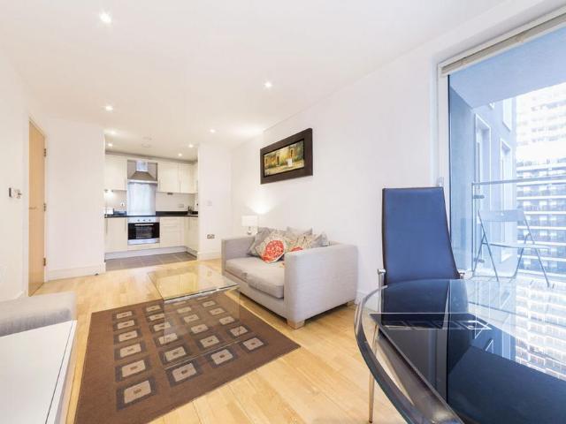 Indescon Square, London E14 1 bed flat to rent £1,950 pcm £450 pw