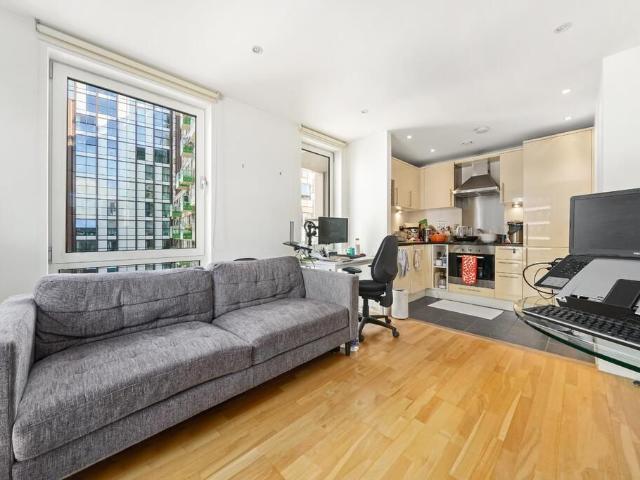 Indescon Square, London E14, 1 bed flat to rent, £2,058 pcm | PrimeLocation