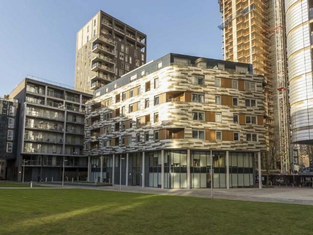 Indescon Square, London E14 Studio to rent £1,700 pcm £392 pw