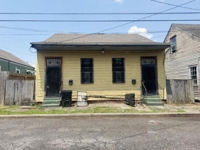 Independence St