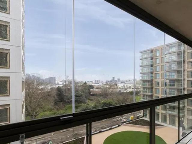 India House, Royal Crest Avenue, London, E16 2YX, United Kingdom | 2 bed apartment for rent #140962161 | Rentberry