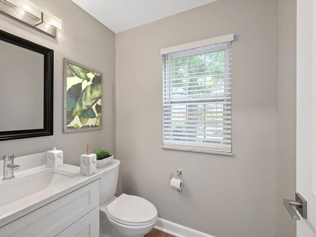 Indian Creek Apartments and Townhomes 3 Bedroom Apartment for Rent at 5701 Kugler Mill Rd, Kenwood, OH 45236 Kenwood