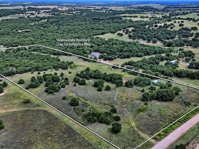 Indian School Rd, Bowie, TX 76230