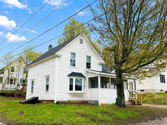 Indian Point St, Newport City, Home For Sale