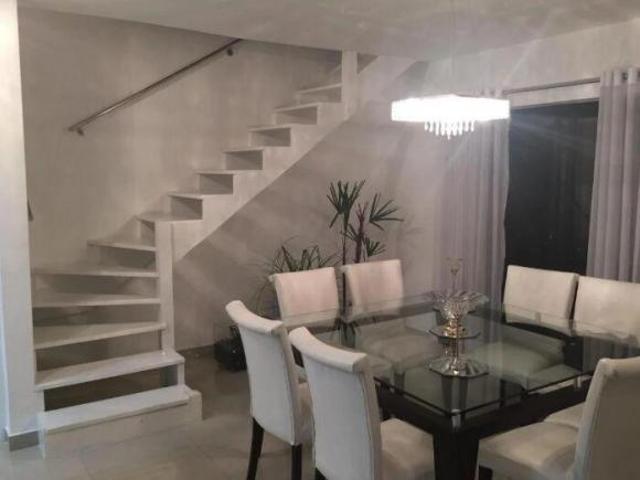 Indianópolis – Cobertura Residencial de 180m² com 3 Dormitórios, 1 Suíte e 3 Vagas de Garagem