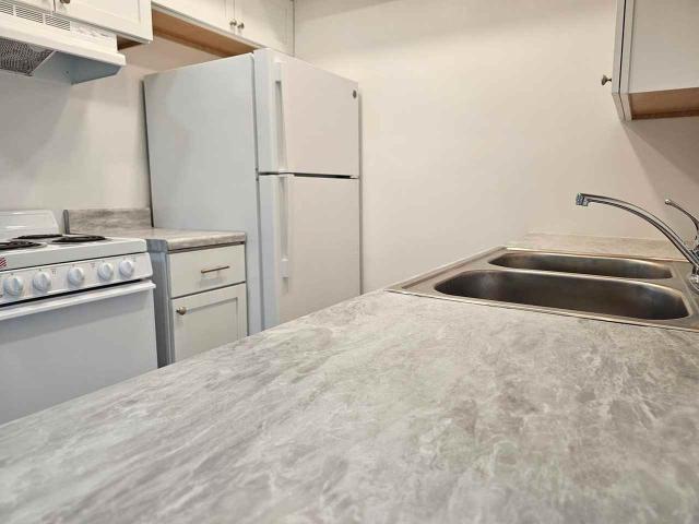 Indigo Capital LLC 1 Bedroom Apartment for Rent at 3845 Hessen Cassel Road, Fort Wayne, IN 46806
