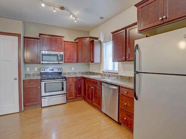 Indigo Crossing Townhomes 3 Bedroom Home for Rent at 103 Everglades Trl, Mankato, MN 56001
