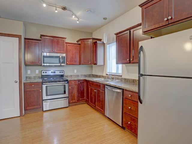 Indigo Crossing Townhomes 4 Bedroom Home for Rent at 103 Everglades Trl, Mankato, MN 56001