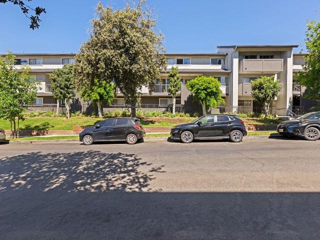 Indie Collection 1 Bedroom Apartment for Rent at 1435 Stanley Ave, Glendale, CA 91206 Citrus Grove