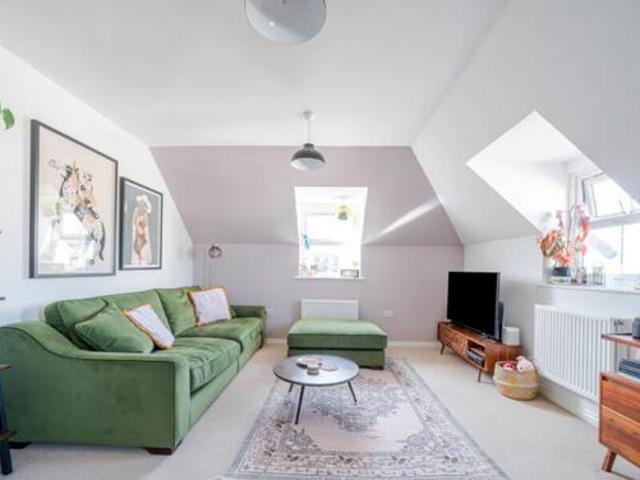 Infinity Close, Portslade, 2 Bedroom Flat