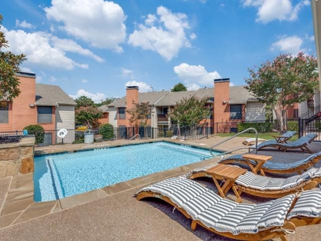 Infinity on the Oaks 3 Bedroom Apartment for Rent at 9236 Church Rd, Dallas, TX 75231 Lake Highlands