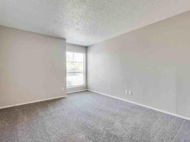 Infinity on the Oaks 3 Bedroom Apartment for Rent at 9236 Church Rd, Dallas, TX 75231 Lake Highlands