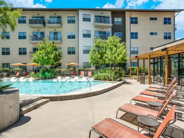 Infinity on Yorktown 2 Bedroom Apartment for Rent at 660 Yorktown St, Dallas, TX 75208