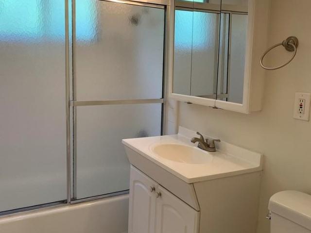 ing394 Studio Apartment for Rent at 3940 Inglewood Blvd, Los Angeles, CA 90066 Mar Vista