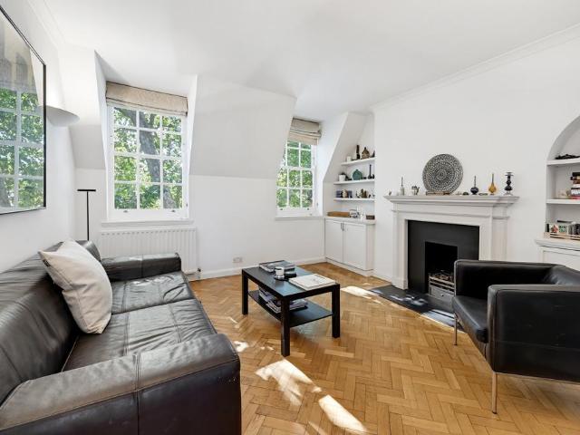 Ingelow House, Kensington Church. 3 bed flat to rent £6,478 pcm £1,495 pw