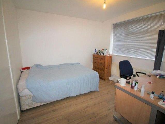 Ingham Grove 4 bed house share to rent £2,164 pcm £499 pw