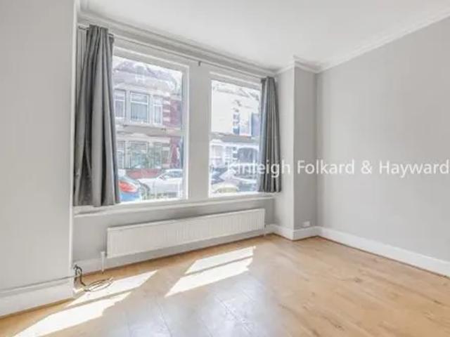Inglemere Road, London, CR4 2BT, United Kingdom | 2 bed apartment for rent #139404313 | Rentberry