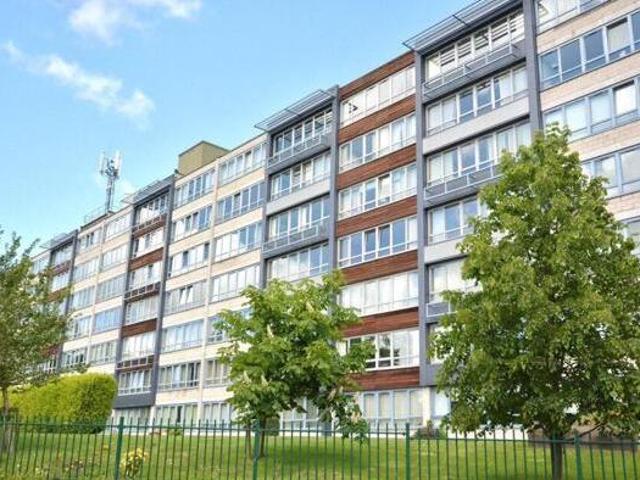 Ingledew Court, Leeds, 2 Bedroom Apartment