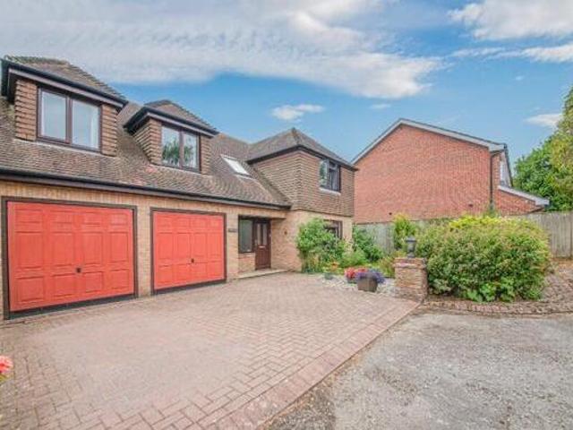 Inglewood Gardens, Sandy Lane, 4 Bedroom Detached