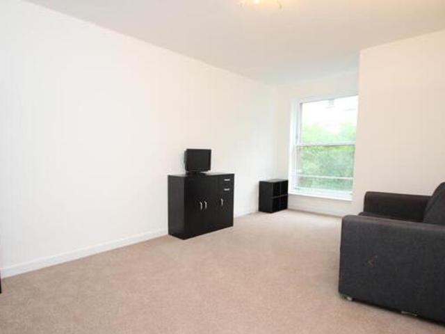 Ingram Street, Merchant City, 1 Bedroom Flat