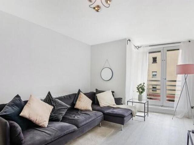 Ingram Street, Glasgow, 1 Bedroom Flat