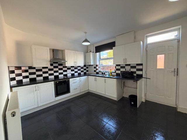 Ingsfield Lane, Barnsley S63, 3 bed terraced house to rent, £795 pcm | PrimeLocation