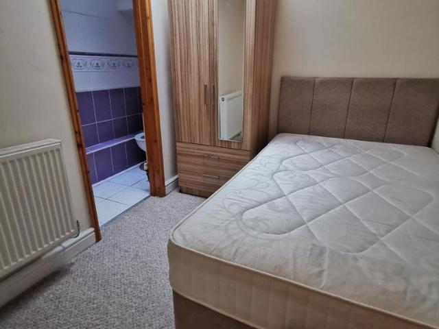 Inkerman Street, St Thomas, Swansea 4 bed house to rent £1,520 pcm £351 pw