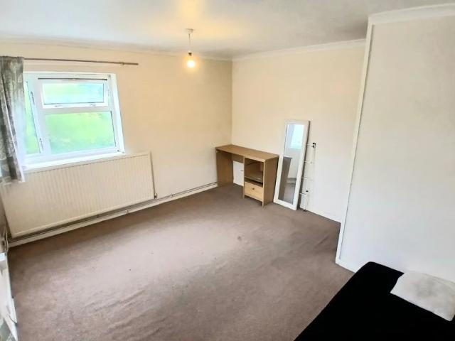 Inskip Crescent, STEVENAGE