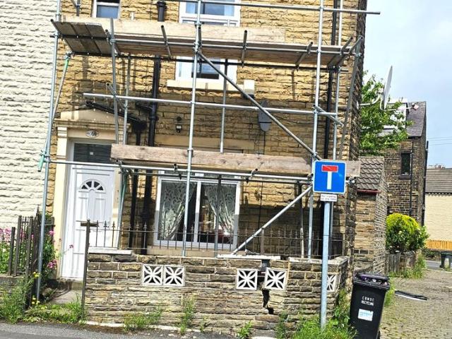 Intake Road, Bradford BD2, 4 bed end terrace house to rent, £850 pcm | PrimeLocation