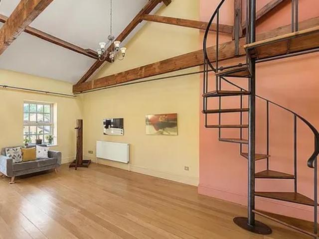 International British Online School, 156 Clapham Park Road, London, SW4 7DE, United Kingdom | 2 bed apartment for rent #139070053 | Rentberry