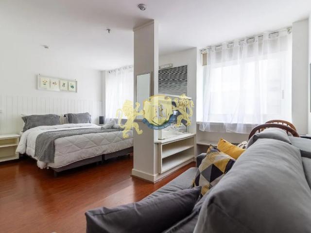 International Plaza Flat