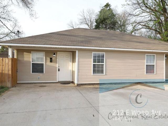 Internet included! Spacious 1 bed /1 full bath apt includes washer/dryer