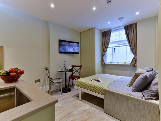 Interesting studio near the Marylebone train station Has an Apartment