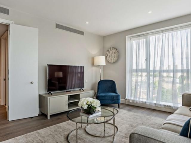 Interior Designed Riverside Apartment With Balcony