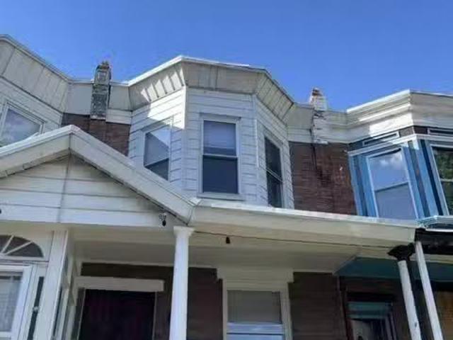 Interior Row/Townhouse, Straight Thru, Traditional PHILADELP.