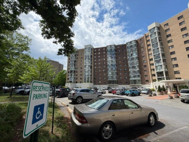 Interlachen Drive 3 902