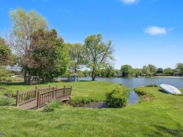 Intervale Rd, Parsippany Troy Hills Township, Home For Sale
