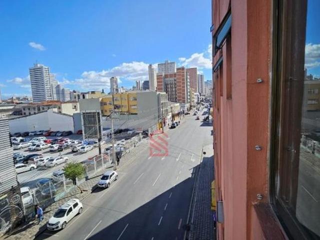 Investimento! Imóvel Locado por R$1.000,00 mês livre ! Apartamento à venda em Curitiba PR, Centro. S