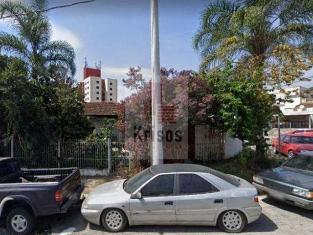 Investimento Imperdível: Terreno com Casa em Esquina Estratégica!