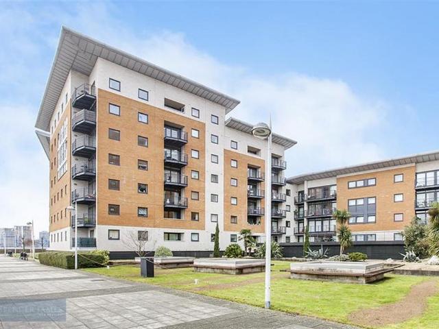 Inverness Mews, E16 2 bed apartment to rent £1,850 pcm £427 pw