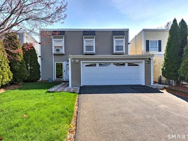 Inverness Sq, Middletown, Home For Sale