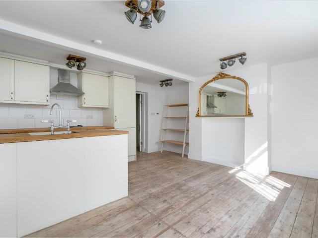 Inverness Street, Camden, London NW1, 1 bed flat to rent, £2,100 pcm | PrimeLocation