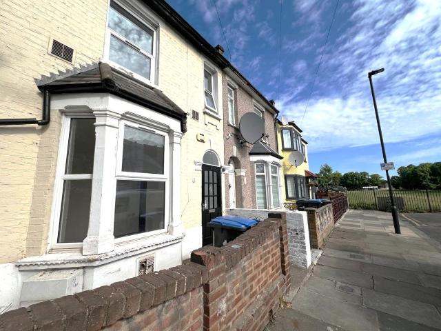 Inverness Road, Edmonton N18, 4 bed end terrace house to rent, £2,650 pcm | PrimeLocation