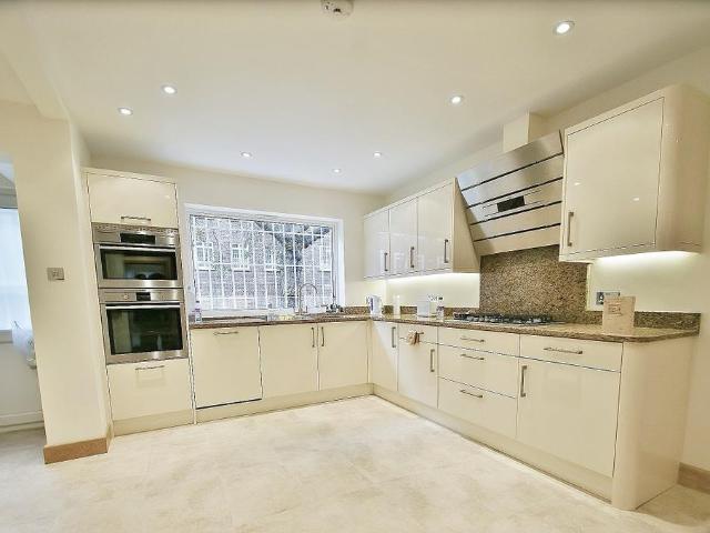 Inverness Terrace, W2 5 bed terraced house to rent £7,150 pcm £1,650 pw