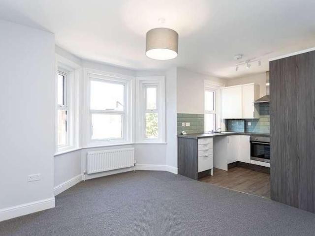 Inverleigh Road, Bournemouth, BH6
