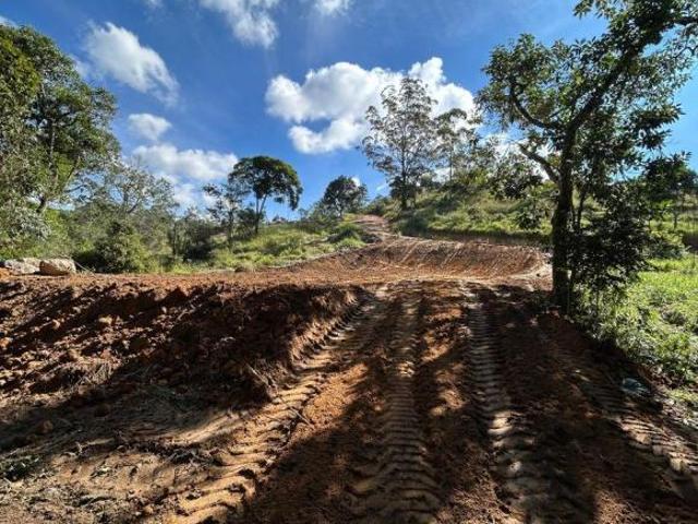Invista em São Roque | Terreno de 1.000m² Próximo à Rota do Vinho