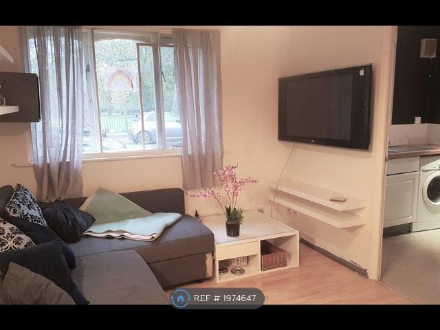Inwen Court, London SE8, 1 bed flat to rent, £1,350 pcm | PrimeLocation