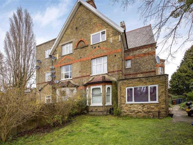 Inwood Road, Hounslow 1 bed apartment to rent £1,375 pcm £317 pw