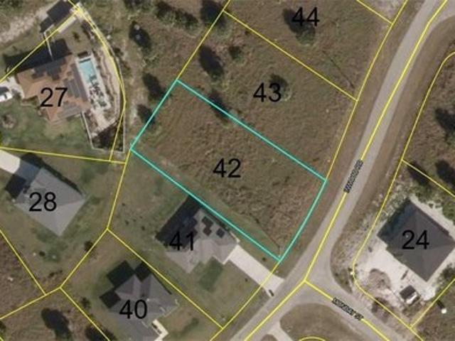 Inwood Rd, Labelle, FL 33935